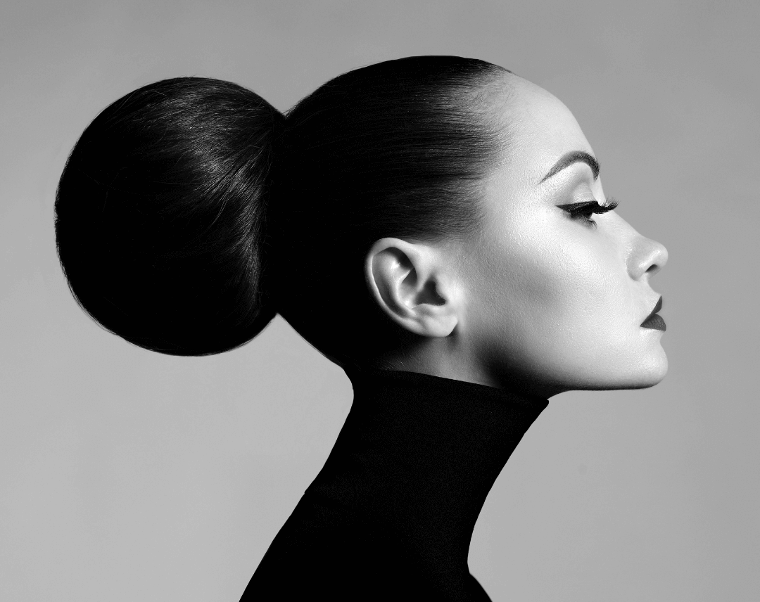 Negative Space Hair: A Coloring Trend to Try